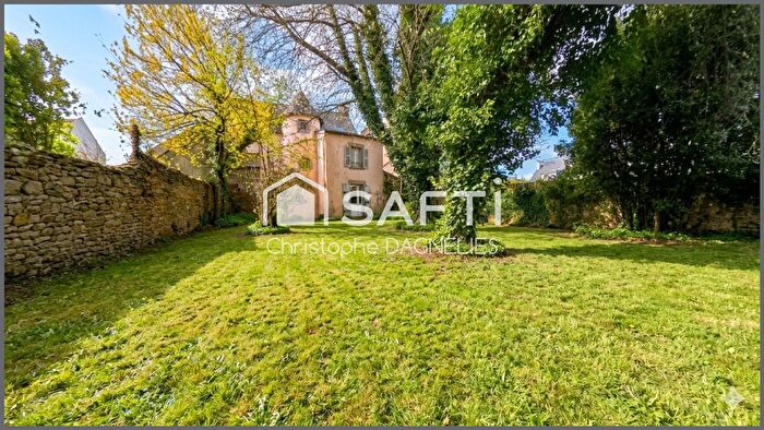 Maison à vendre - Hennebont, Centre-ville, Kerbihan, La Grange, Kerlano - 10 pièces - 5 chambres