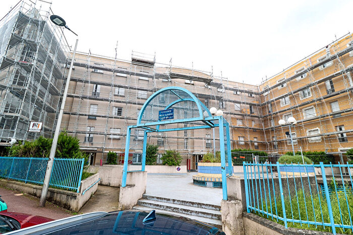 Appartement 3 pièces à vendre à Évry, Les Pyramides