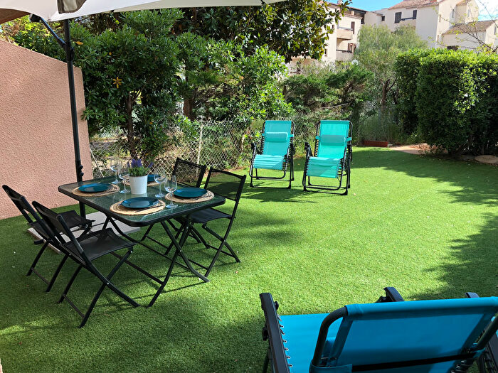 Sanary-sur-Mer, Le Baou, Saint-Roch : Appartement 2 pièces à vendre