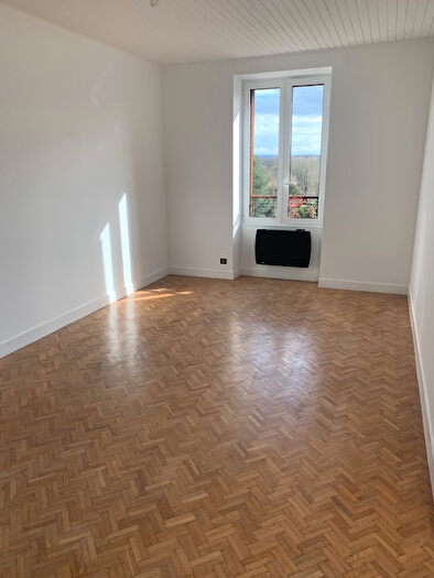 Appartement 3 pièces à Le Mesnil-le-Roi, à louer
