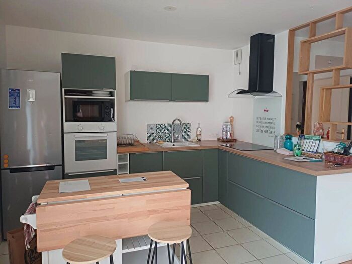 Est, Chambly - Appartement 2 pièces à louer