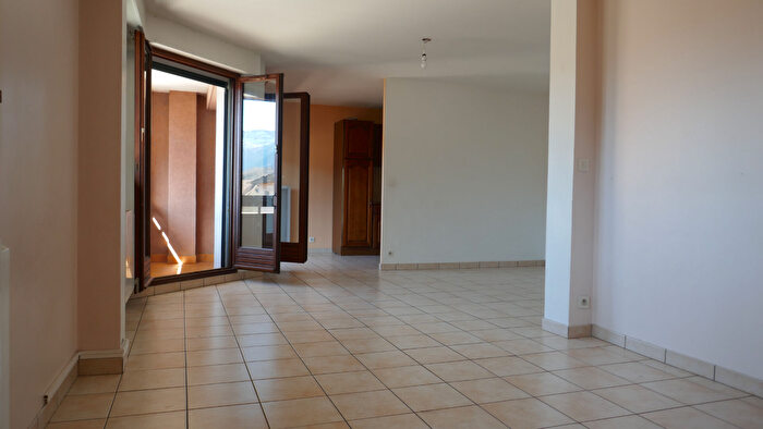 Appartement à vendre - Faverges - 3 pièces - 2 chambres