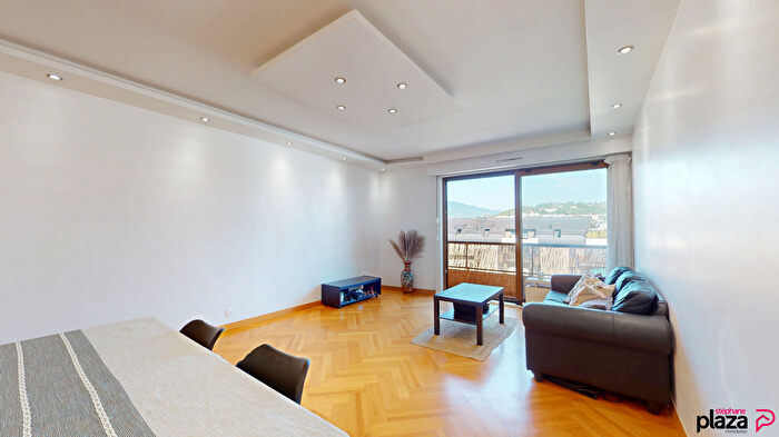 Annemasse, Centre-ville : Appartement 4 pièces à louer