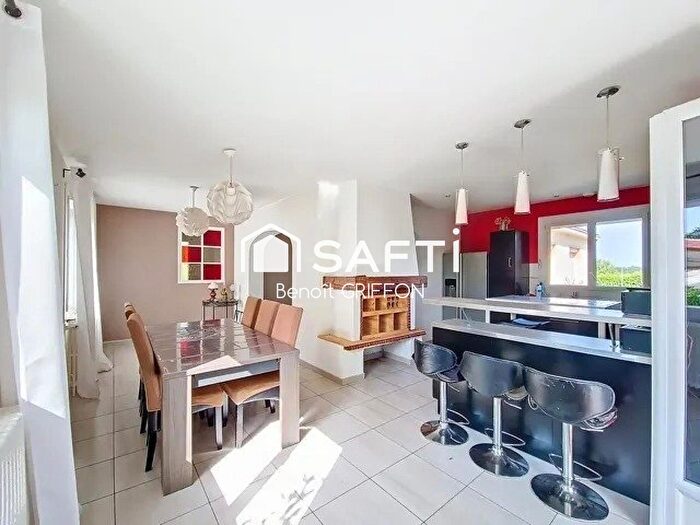 Maison à vendre - Cugand - 8 pièces - 5 chambres