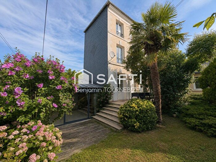 Maison 6 pièces à vendre - Lisieux, Centre-ville