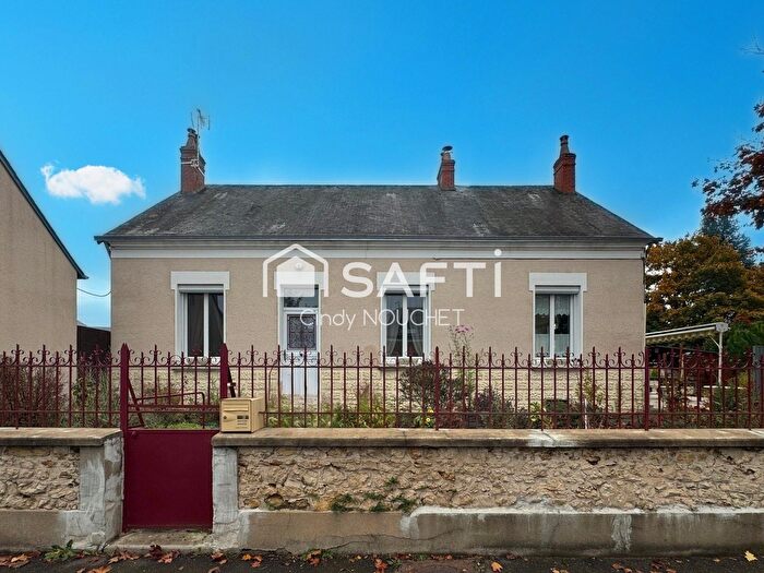 Maison à vendre - Noyen-sur-Sarthe - 6 pièces - 3 chambres