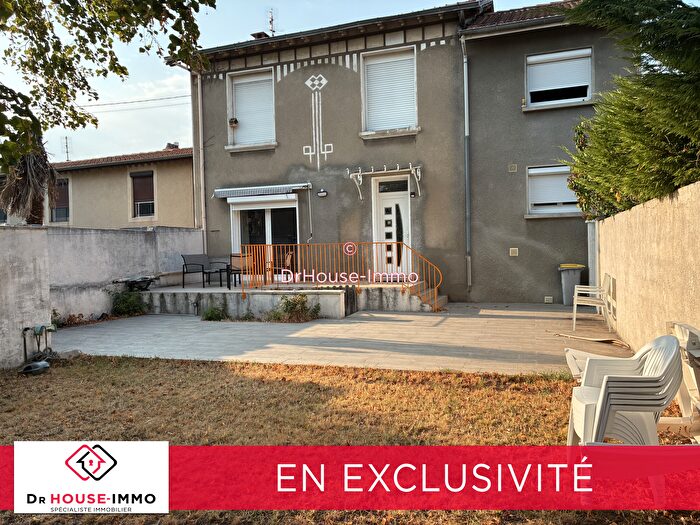 Bourg-lès-Valence, Bourg Ouest : Maison 4 pièces à louer