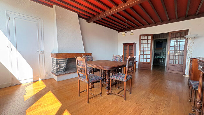 Clermont-Ferrand, Oradou : Appartement 4 pièces à louer