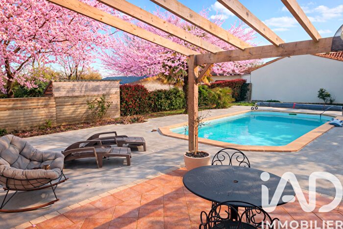 Maison à vendre - Le Poiré-sur-Vie - 4 pièces - 3 chambres