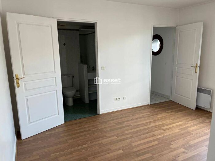 Appartement à louer - Bécon, Courbevoie - 4 pièces - 3 chambres
