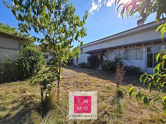 Maison à vendre - Séméac - 5 pièces - 4 chambres