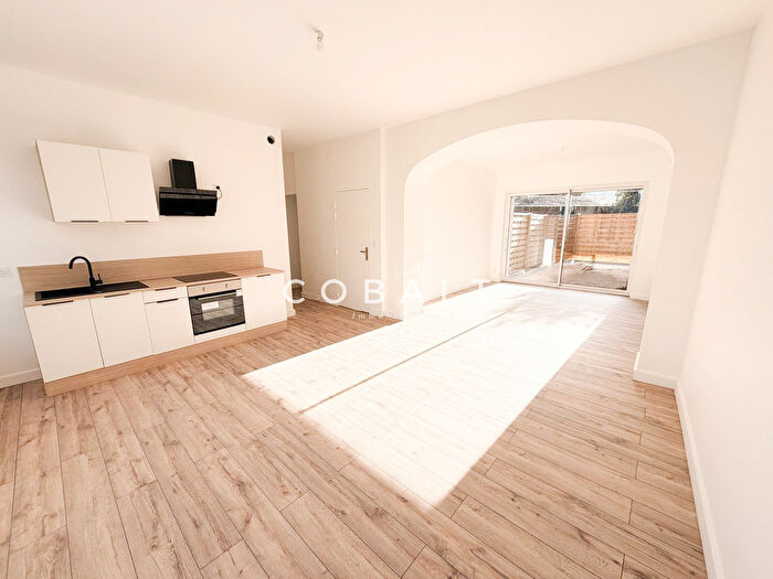 Appartement à vendre - Nozay - 3 pièces - 2 chambres