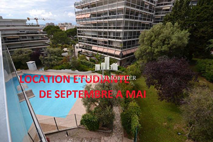 Appartement à louer - Antibes, Juan-les-Pins, Le Cap - 1 pièce