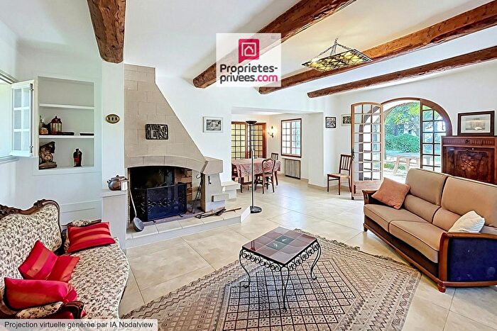 Maison à vendre - Pertuis, Centre-ville, Fours à Chaux, Claret - 9 pièces - 5 chambres