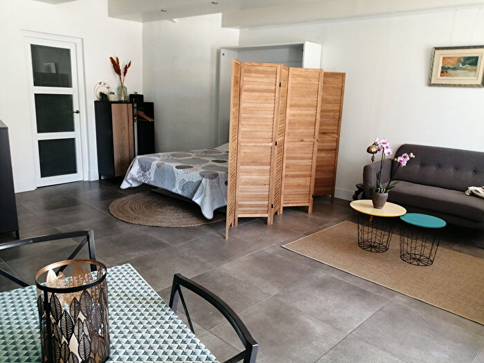 Appartement à vendre - Lambesc - 2 pièces - 1 chambre