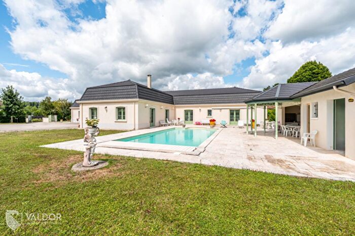 Maison à vendre - Jujurieux - 7 pièces - 4 chambres