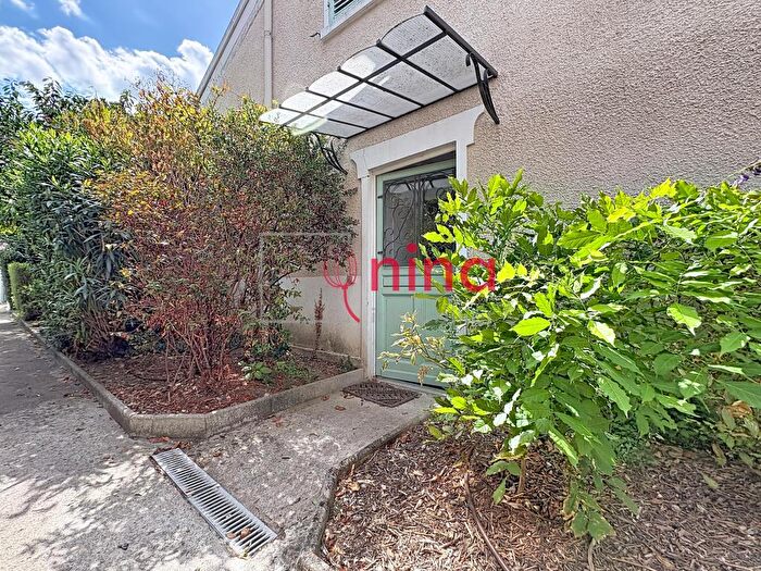 Appartement 2 pièces à louer à Maisons-Alfort, Charentonneau