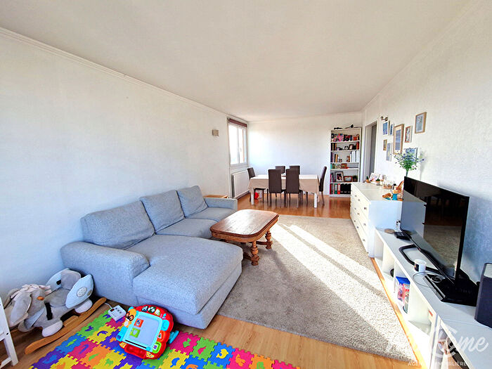 Appartement à vendre - Saint-Ouen-lAumône, Centre-ville, Prairie - 4 pièces - 2 chambres