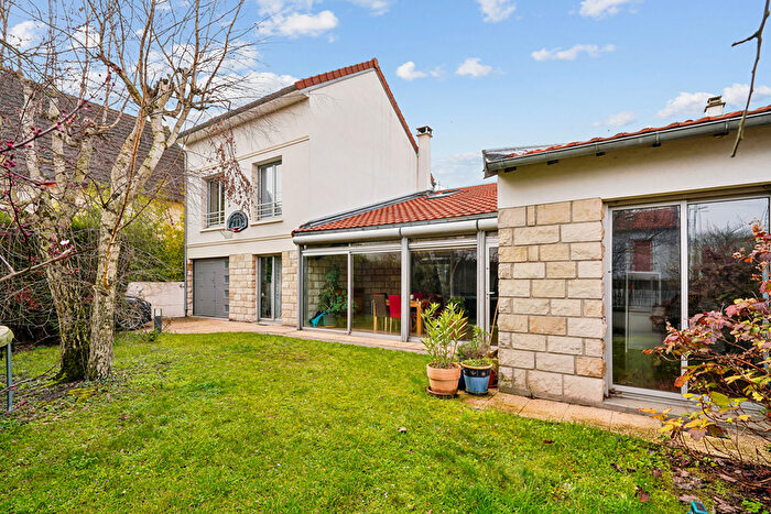 Maison à vendre - Nanterre, Plateau - 7 pièces - 4 chambres