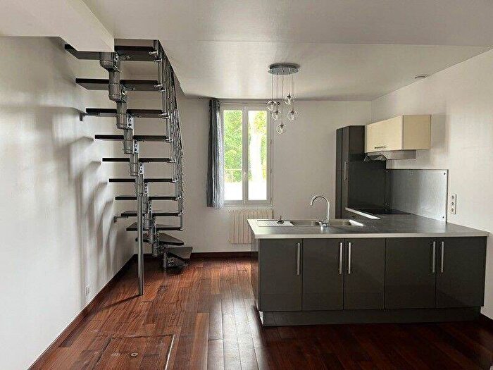 Maison 3 pièces à louer à Créon