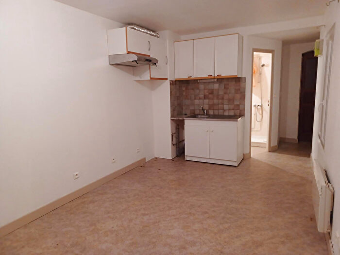 Appartement à louer - Aurillac, Centre-ville - 2 pièces - 1 chambre