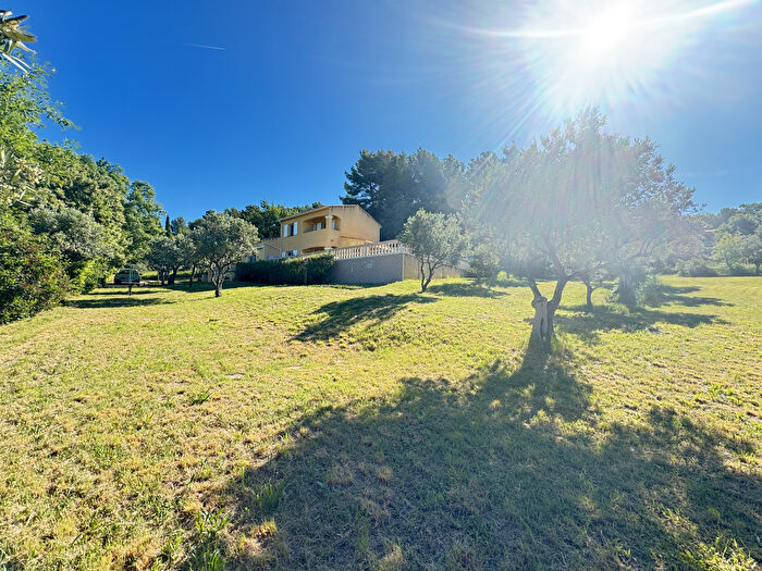 Maison à vendre - Aups - 5 pièces - 4 chambres