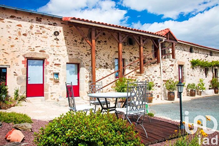 Maison à vendre - Les Herbiers, Le Val de la Pellinière - 14 pièces - 11 chambres