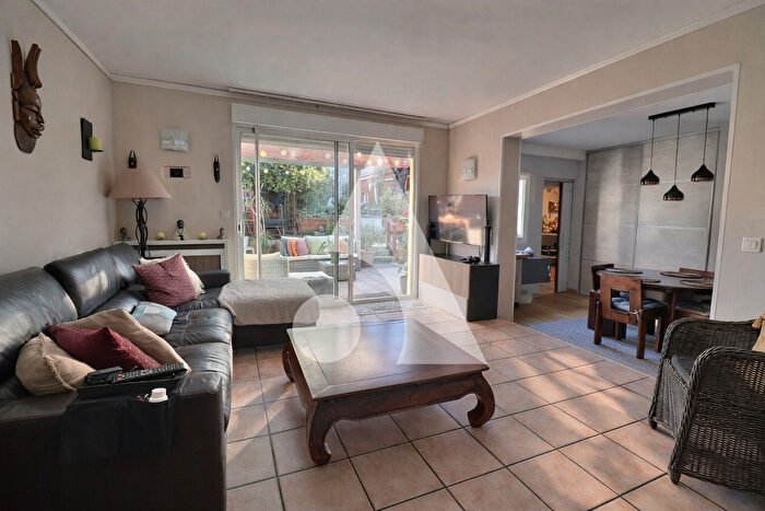 Maison à vendre - Méry-sur-Oise - 6 pièces - 5 chambres