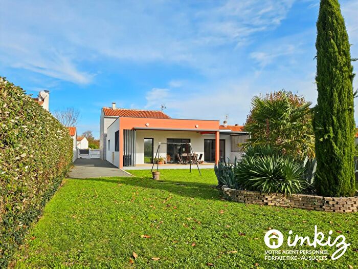 Maison à vendre - Fouras - 8 pièces - 5 chambres