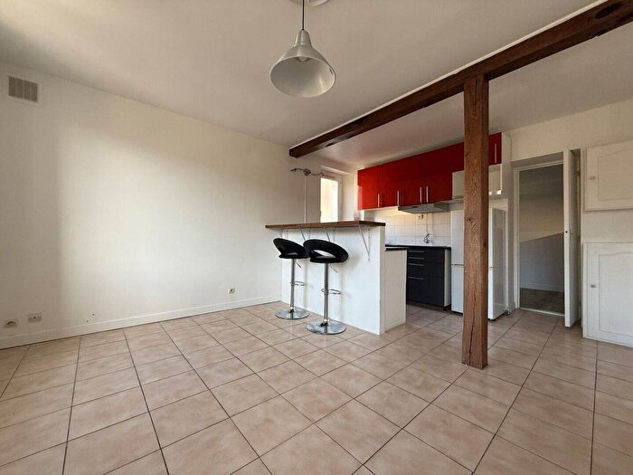 Appartement à louer - Châteaufort - 3 pièces - 2 chambres