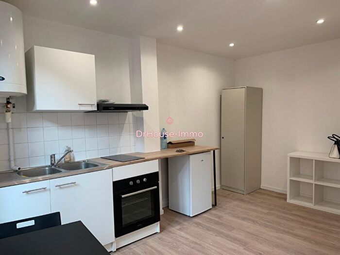 Appartement à louer - La Seyne-sur-Mer, Est - 1 pièce