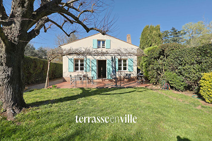 Maison à vendre - Aix-en-Provence, Luynes - 7 pièces - 6 chambres