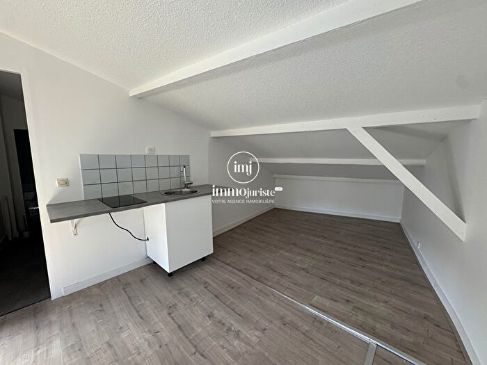 Appartement à louer - Limoges, Centre-ville, Hôtel de Ville, Emailleurs - 1 pièce - 1 chambre