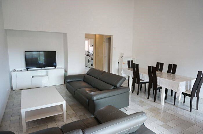 Appartement à louer - Pointe Rouge, Marseille ème arrondissement - 3 pièces - 2 chambres