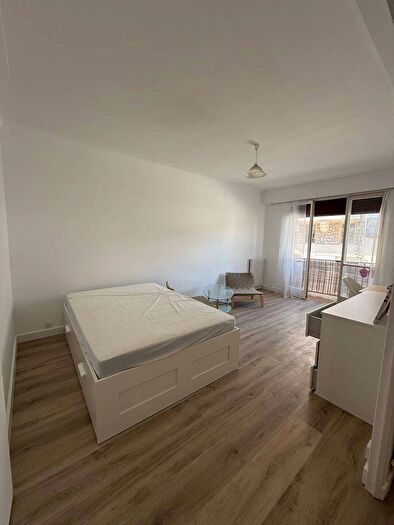 Vernier, Nice : Appartement 1 pièce à louer