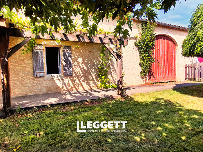 Maison à vendre - Soulignac - 5 pièces - 3 chambres