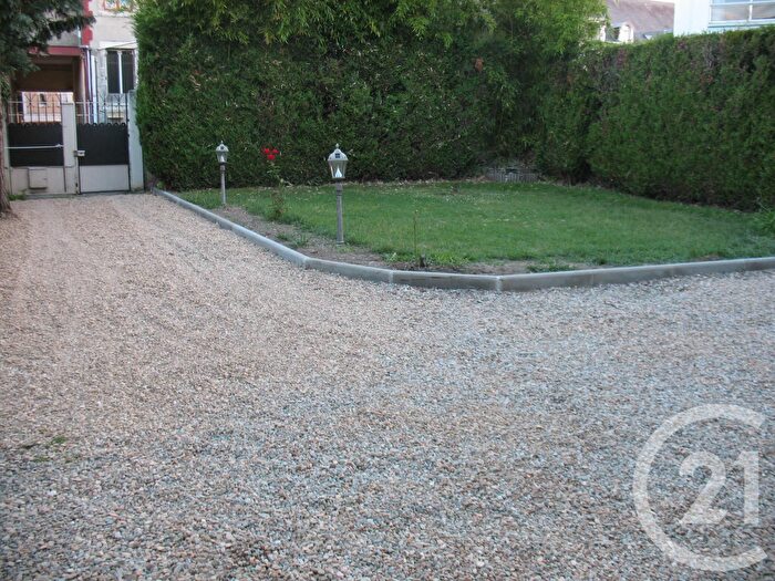 Maison à louer - Montluçon, Centre-ville, Les Forges - 3 pièces - 1 chambre