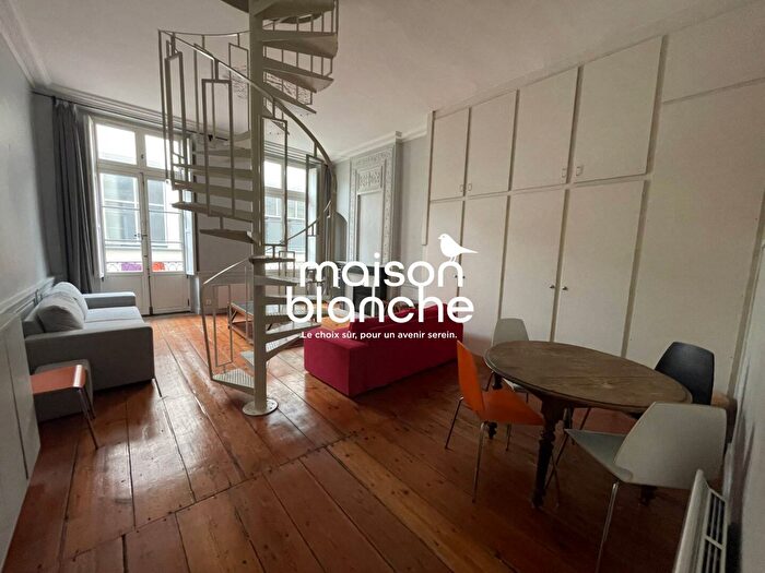 Appartement à louer - Centre ville, Bordeaux - 3 pièces - 2 chambres