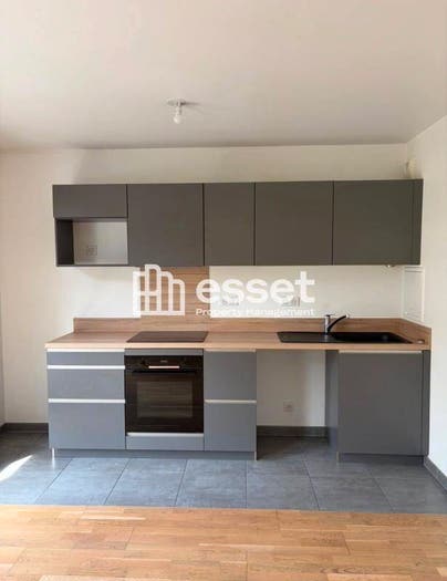 Plateau-Mont Valérien, Rueil-Malmaison : Appartement 1 pièce à louer