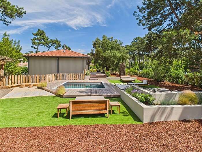 Maison 8 pièces à Lège-Cap-Ferret, à vendre
