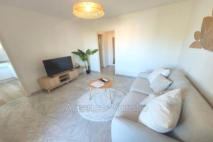 Appartement 1 pièce à Antibes, Rastines, Super Antibes, Laval, La Fontonne, à louer