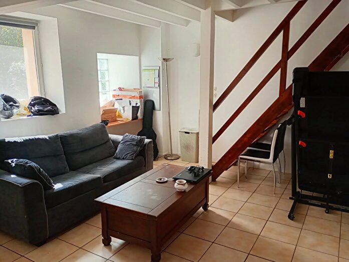 Appartement à vendre - Dampierre-en-Yvelines - 3 pièces - 2 chambres
