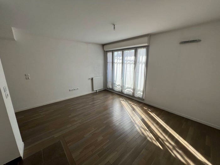 Langevin, Saint-Cyr-l'École - Appartement 1 pièce à louer