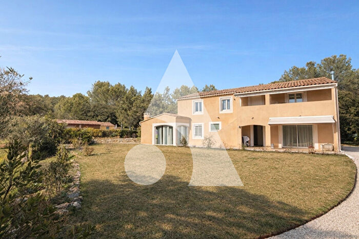 Maison à vendre - Rognes - 8 pièces - 5 chambres