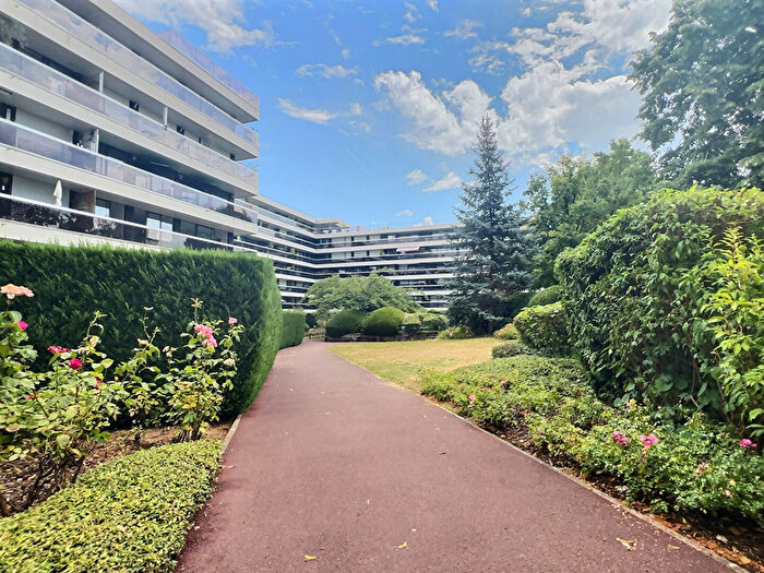 Appartement 4 pièces à vendre à Rocquencourt