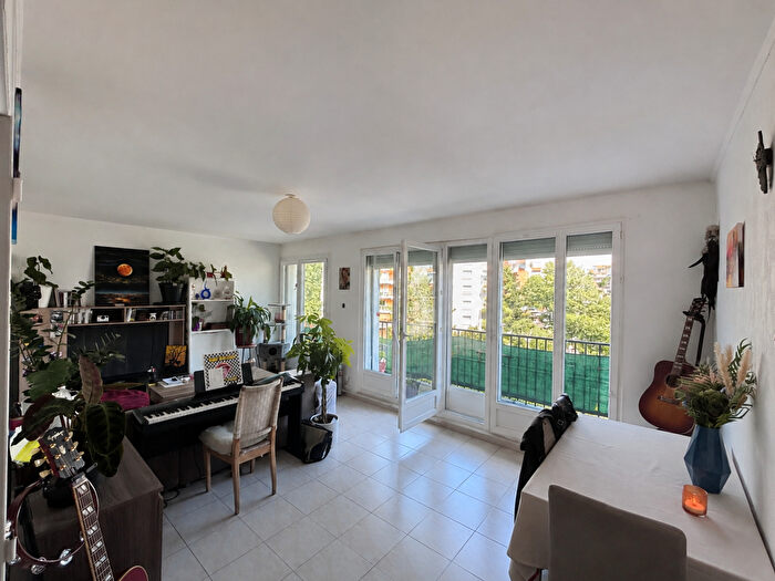 Lyon 5ème, Ménival, Battières, La Plaine : Appartement 3 pièces à vendre