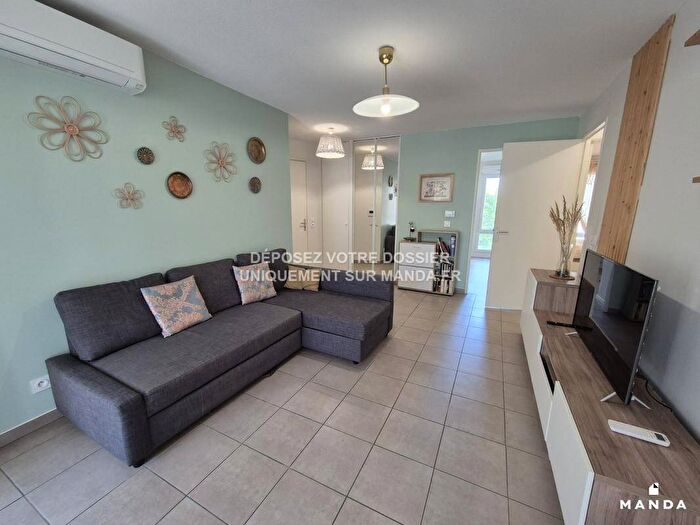 Le Sud, Vaulx-en-Velin - Appartement 3 pièces à louer