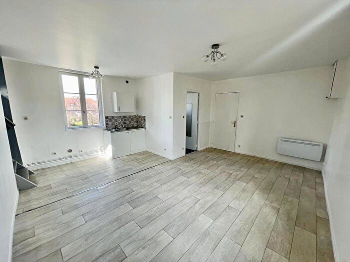Bourg-Achard : Appartement 4 pièces à louer