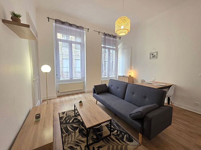 Appartement à louer - Hyper Centre-Vieille Ville, Saint-Étienne - 2 pièces - 1 chambre