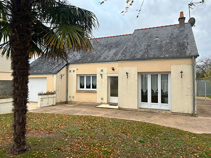 Doué-la-Fontaine - Maison 5 pièces à louer